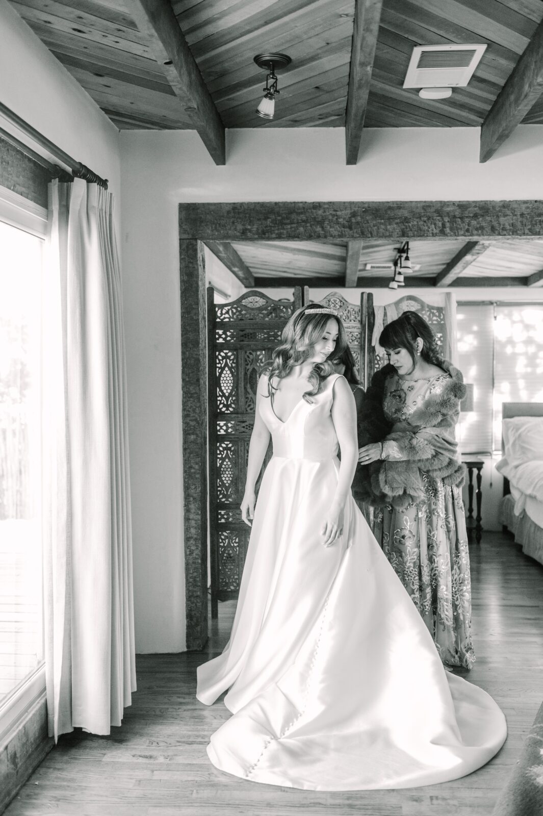 La Fonda Christmas Wedding in Santa Fe | Valerie + Harrison - Maura Jane Photography | Santa Fe ...